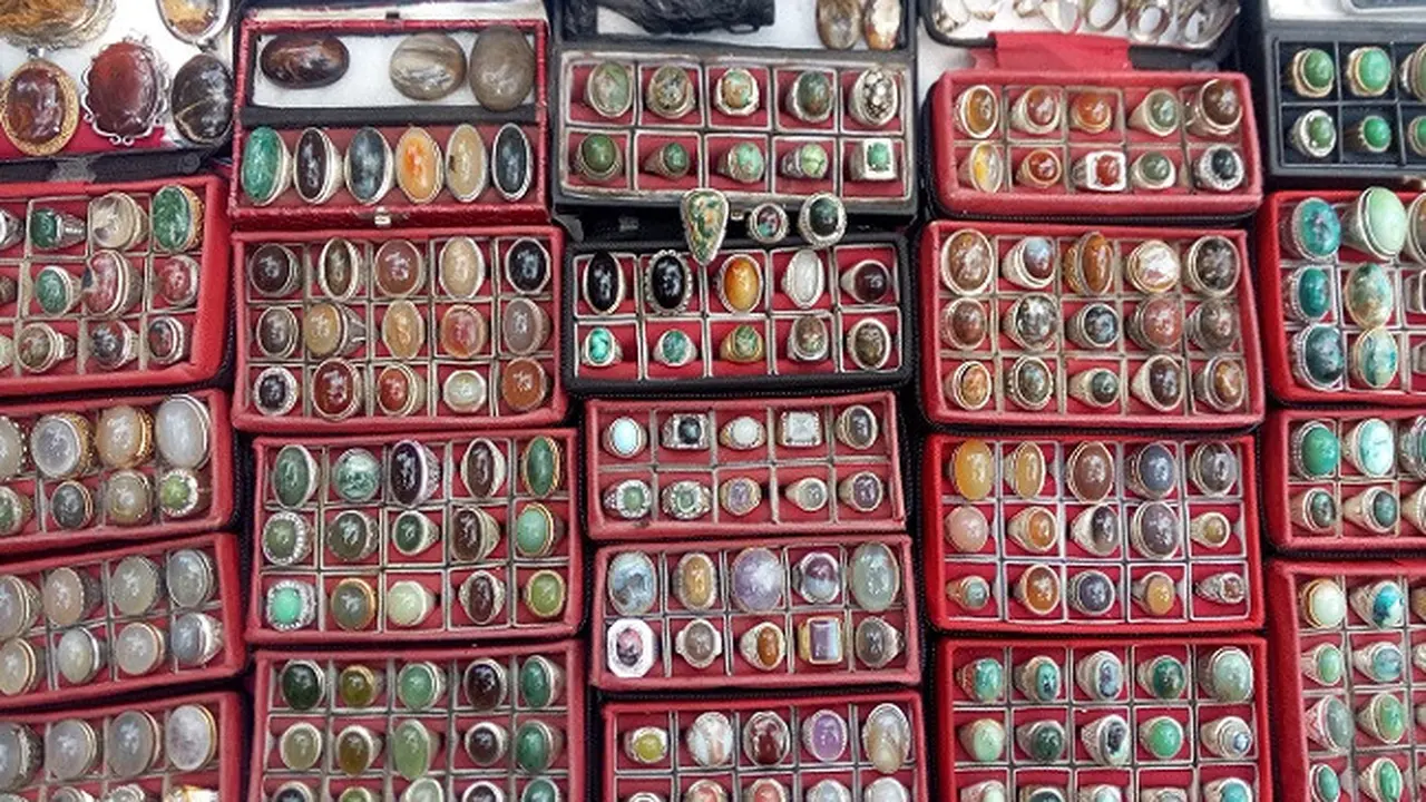 6 Jenis Batu Akik Warna Hijau dan Namanya, Kenali Keunikannya - Hot Liputan6.com