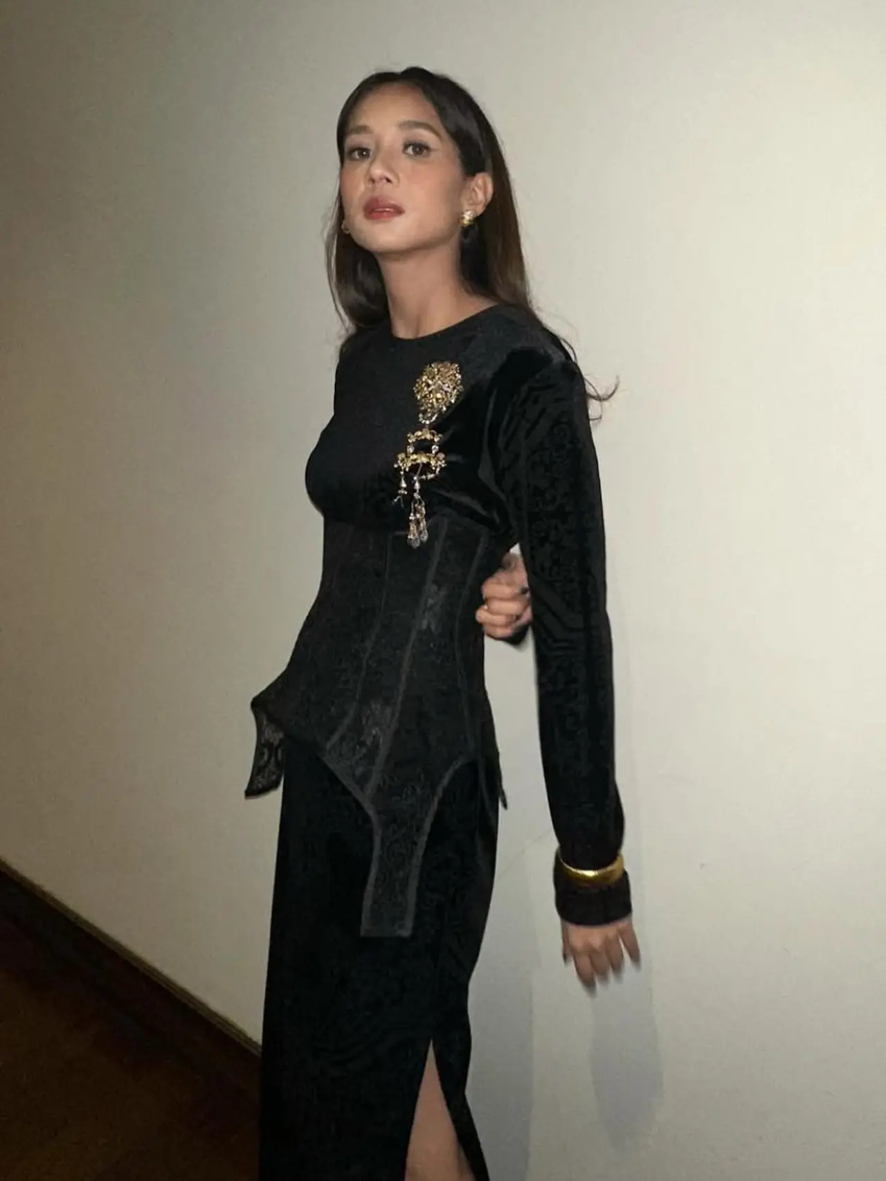 7 Gista Putri di Usia 37 Tahun dan Berstatus Ibu Satu Anak, Body Goals Penampilan Makin Modis ...