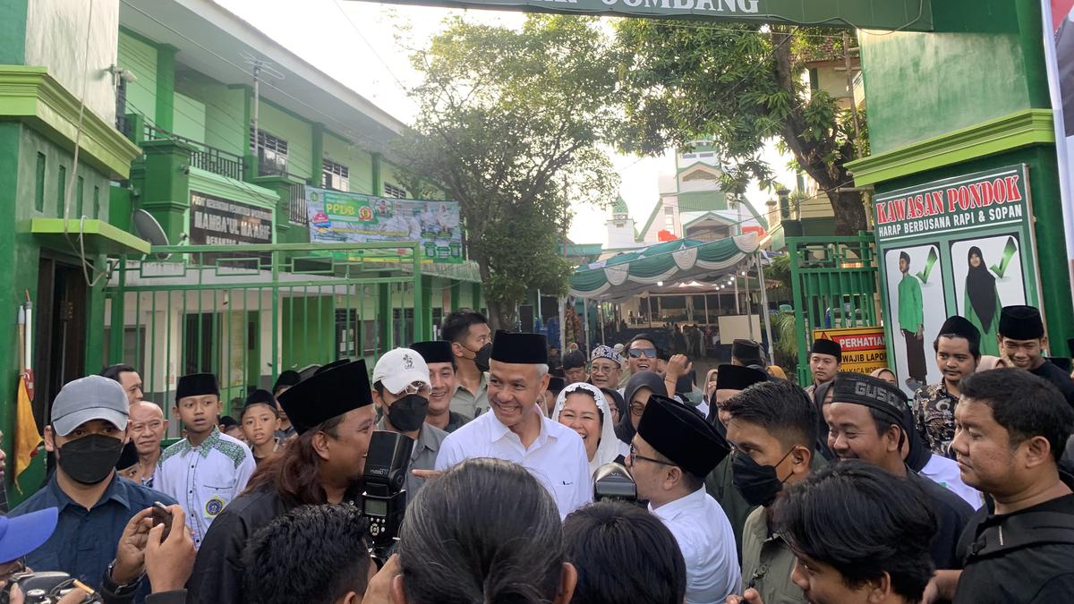 Saat Ganjar dan Anies-Cak Imin Datangi Ponpes Denanyar Jombang di Hari yang Sama - Pemilu ...