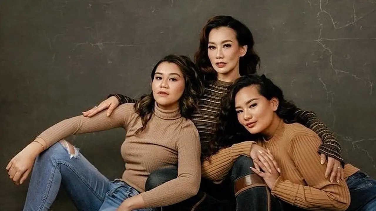 Jarang Tersorot Ini 7 Potret Terbaru Zahwa Massaid Yang Makin Menawan