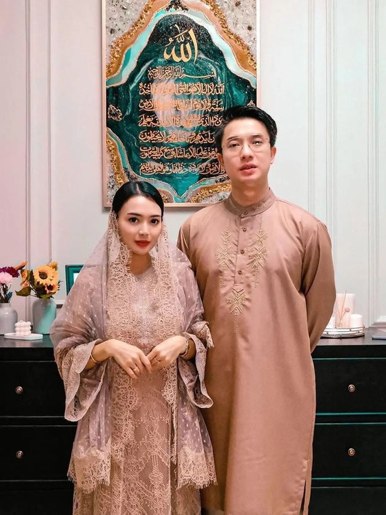 Mengaku Sudah Dilamar di Paris, Ini 6 Potret Romantis Wika Salim dan ...