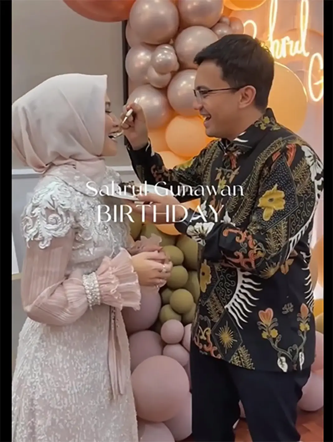 Tak Sendiri Lagi, Potret Kejutan Ulang Tahun Sahrul Gunawan dari Istri ...