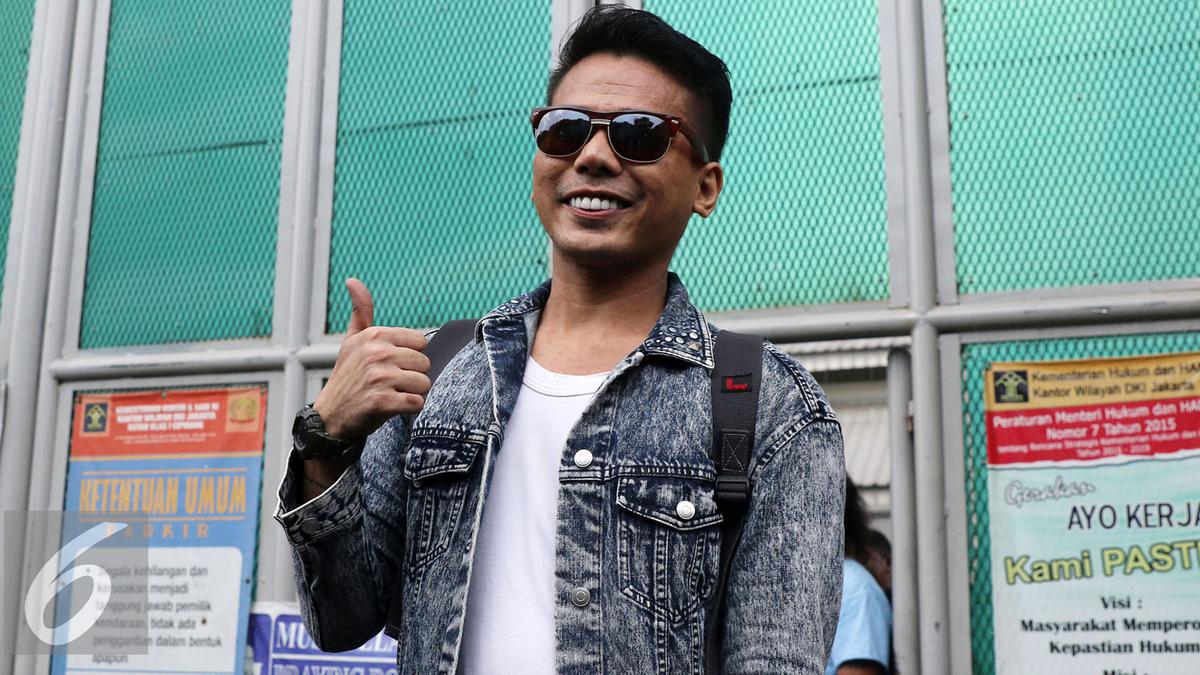Reaksi Robby Abbas Dipertemukan dengan Shinta Bachir - ShowBiz Liputan6.com