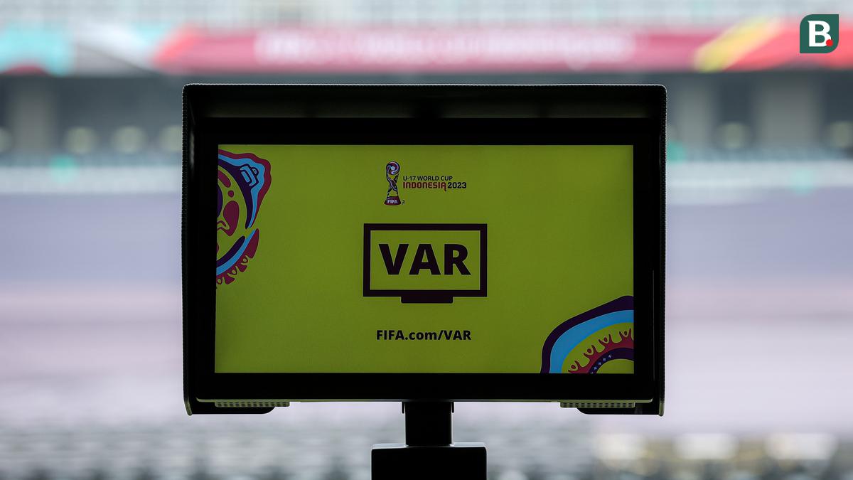 Sejarah! VAR Kali Pertama Dipakai di BRI Liga 1, Berikan Tendangan ...