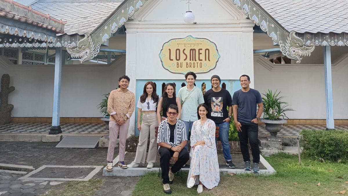 Sukses dalam Film, Kini Losmen Bu Broto Hadir dalam Bentuk Serial yang ...