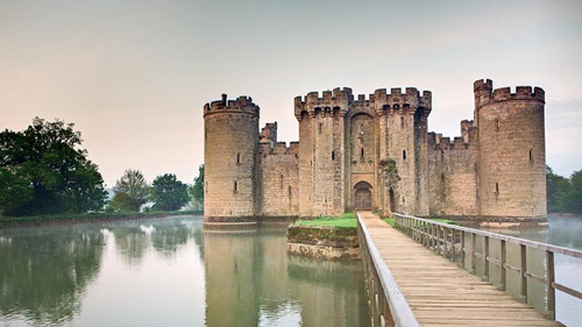 10 Kastil Termegah dan Terbesar di Dunia: Keren Abis Ladies - Photo ...