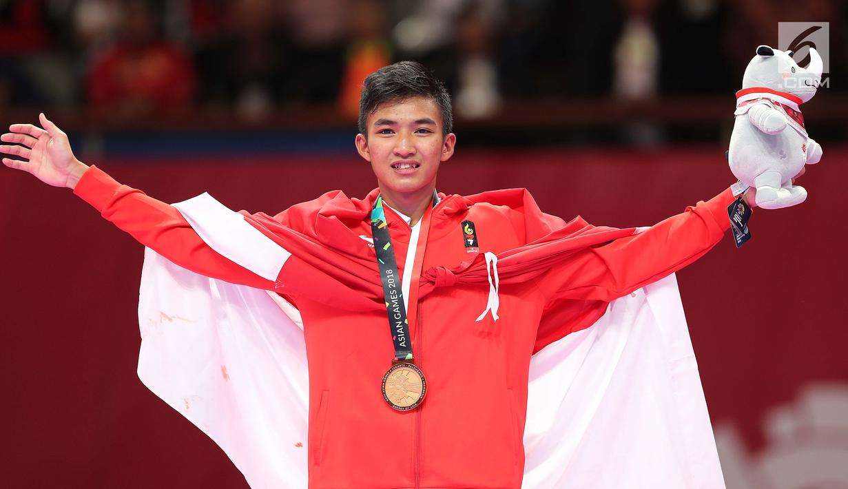 FOTO: Karateka Putra Indonesia Rifki Ardiansyah Sumbang Emas ke-11 ...