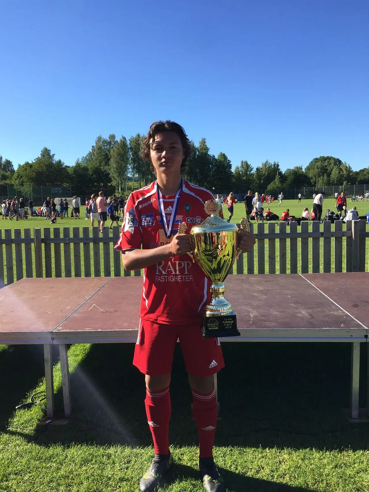 6 Potret Transformasi Nyoman Paul Aro, Pernah Jadi Pemain Bola di ...