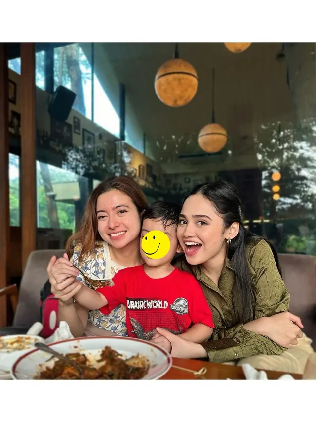 6 Potret Kedekatan Syifa Hadju dan Kakak Rizky Nazar di Berbagai Momen, Bak Bestie - Hot ...