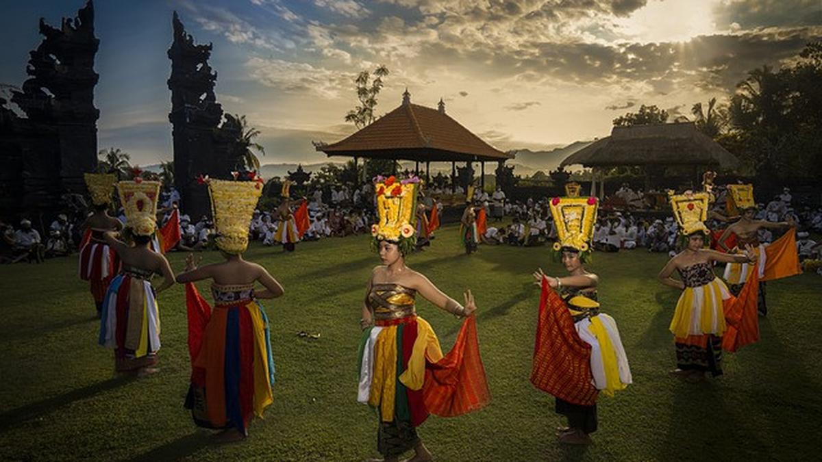 Arti Seni Tari beserta Sejarah Perkembangannya di Indonesia