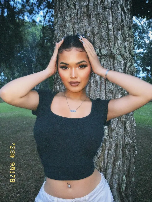 6 Potret Terbaru Queennara Anak Liza Natalia yang Makin Swag, Mirip ...