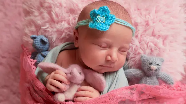 90 Nama Bayi Perempuan dari Berbagai Bahasa yang Bermakna Pembawa ...