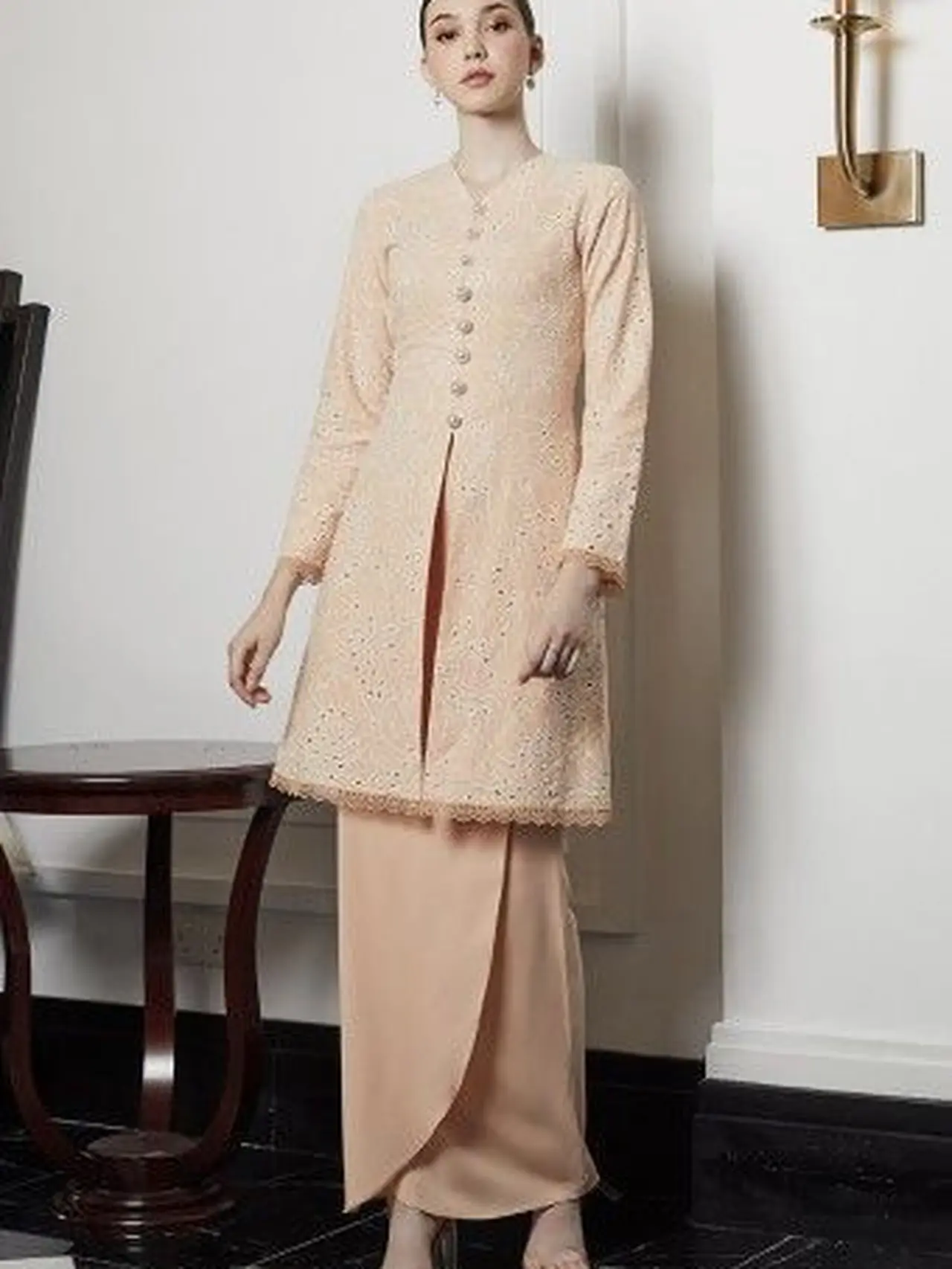 17 Inspirasi Model Baju Kurung Modern yang Menawan untuk Kondangan di ...