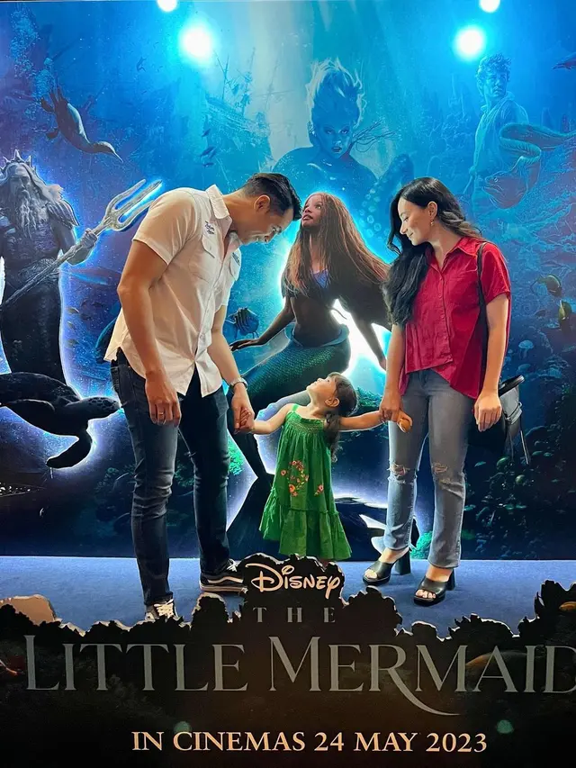 6 Potret Asmirandah Ajak Anak Nonton The Little Mermaid, Bertemu ...
