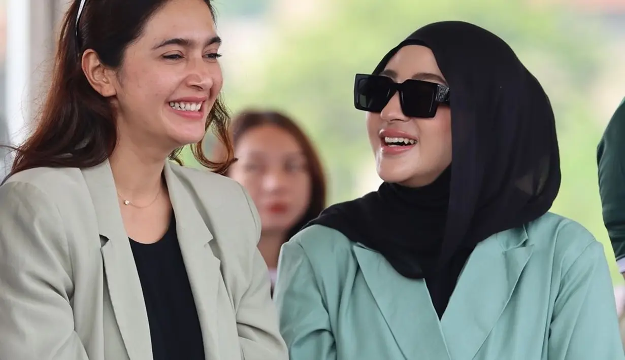 Potret Nabila Syakieb Ikut Kampanye Akbar, Dukung Penuh Sang Adik ...