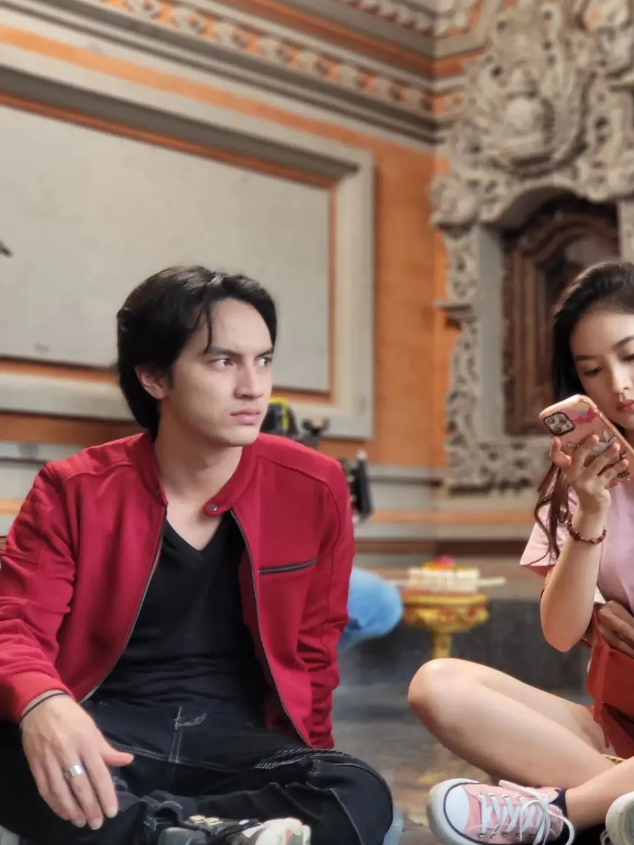 5 Potret Natasha Wilona Syuting Bareng Farhan Rasyid di Serial Firasat, Masih Pantas Perankan ...