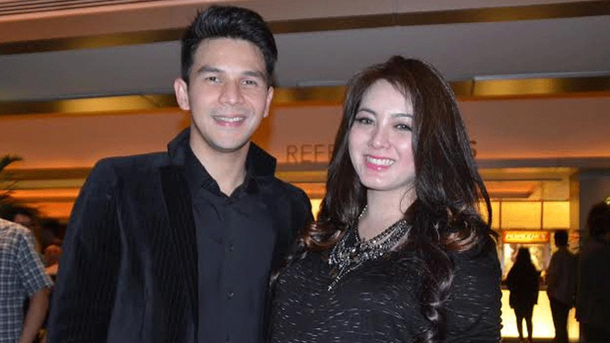 Jonathan Frizzy Buka Pintu Damai dengan Dhena Devanka