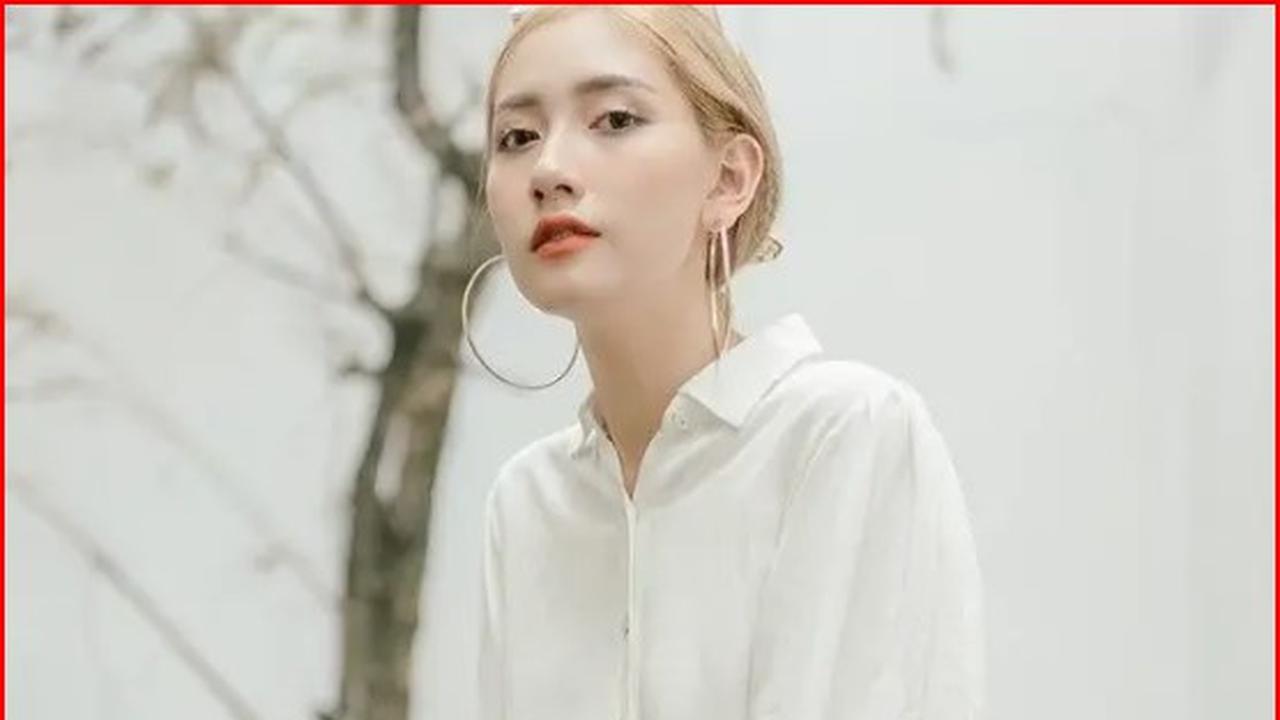 5 Model Atasan Wanita Simple Elegan, Bikin Tampilan Lebih Trendi