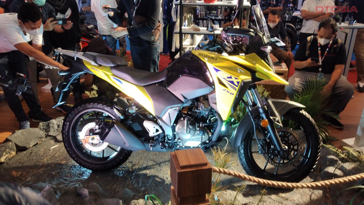 Suzuki V Strom Sx 250 Resmi Mengaspal Di Imos 2022 Kabarnya Dijual Rp