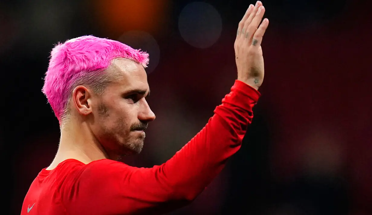 Penampilan Terbaru Antoine Griezmann dengan Rambut Berwarna Pink - Foto ...