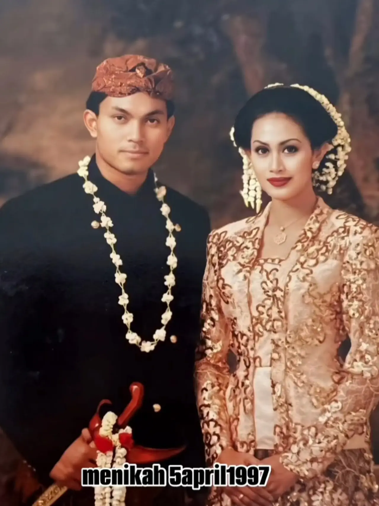 Potret Perjalanan Cinta Diah Permatasari dan Suami, Mulai dari Kuliah ...