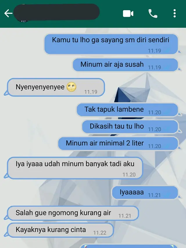 6 Chat Nyeleneh Cewek Saat Dibilangi Pacar Ini Malah Bikin Kesal - Hot ...