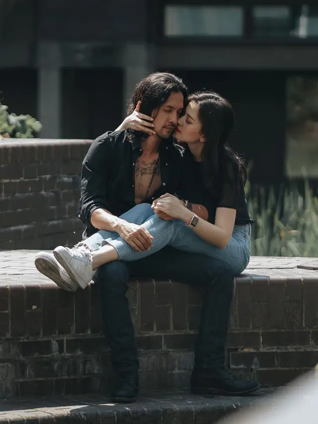 Gugat Cerai, Ini 8 Potret Kimberly Ryder dan Edward Akbar Tinggal ...