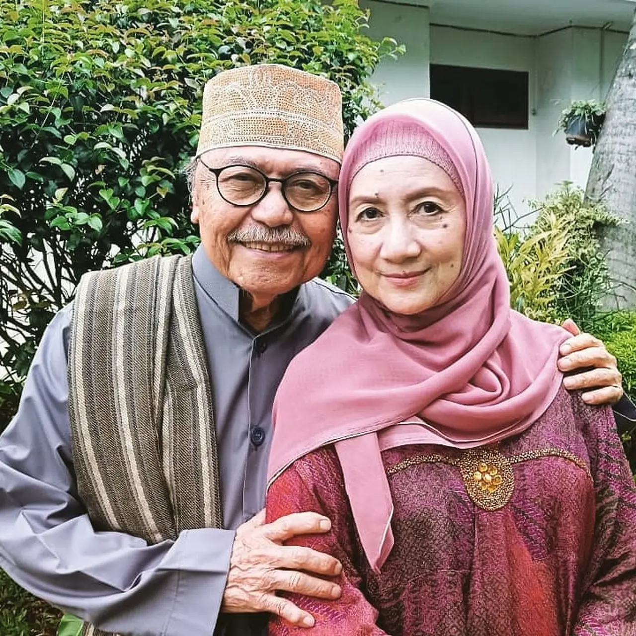 Artis Kawakan: Muchsin Alatas, Duet Romantisnya Bersama Sang Istri ...