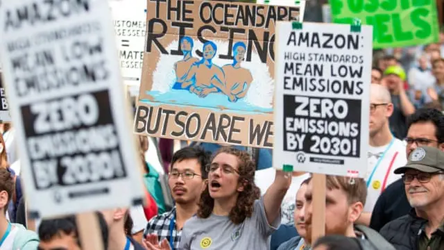 Ratusan Pekerja Amazon Menentang Aturan Perusahaan Memprotes Krisis ...