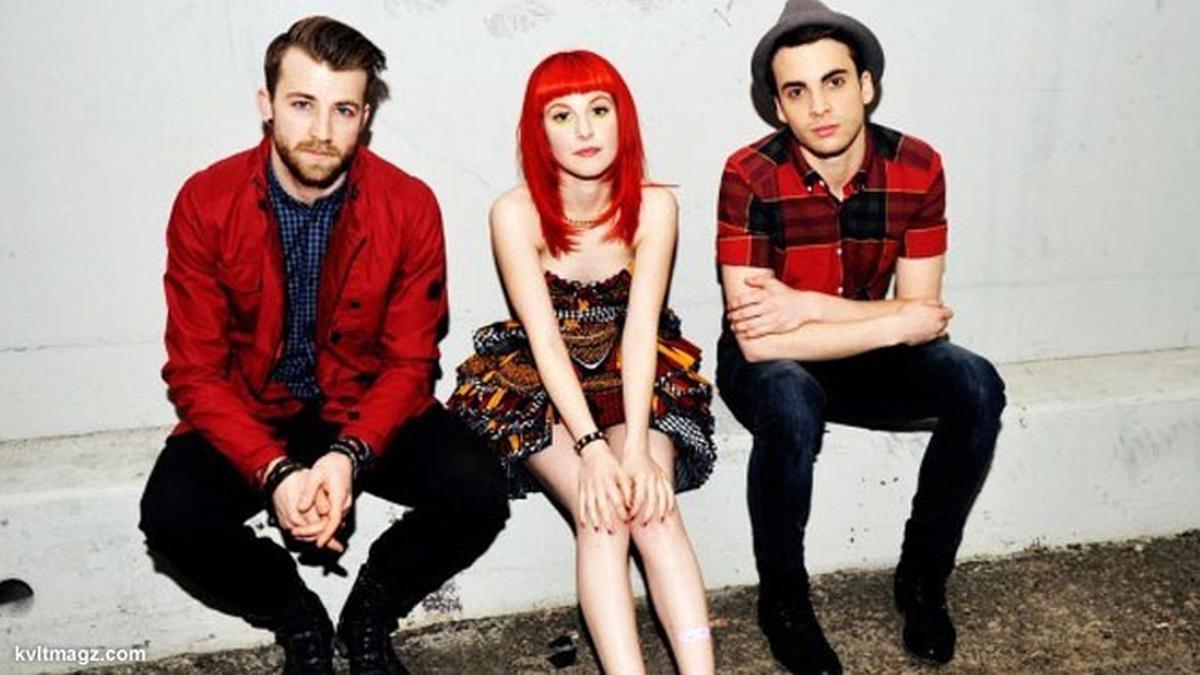 Yeah, Paramore Sukses Bertancap di Puncak Billboard 200! - ShowBiz ...