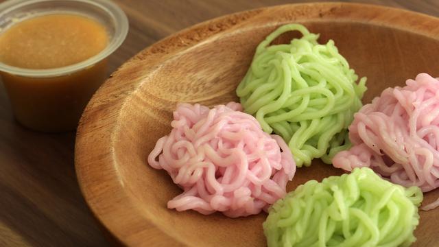 Kue Petulo, Sajian Tradisional Berbentuk Mi Khas Malang - Regional ...