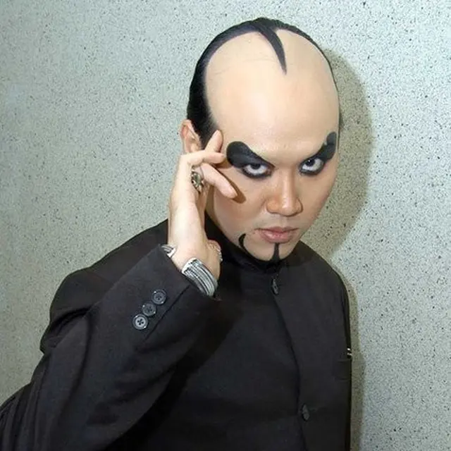 6 Potret Deddy Corbuzier di Awal Karier, Gaya Penampilan Lawasnya ...