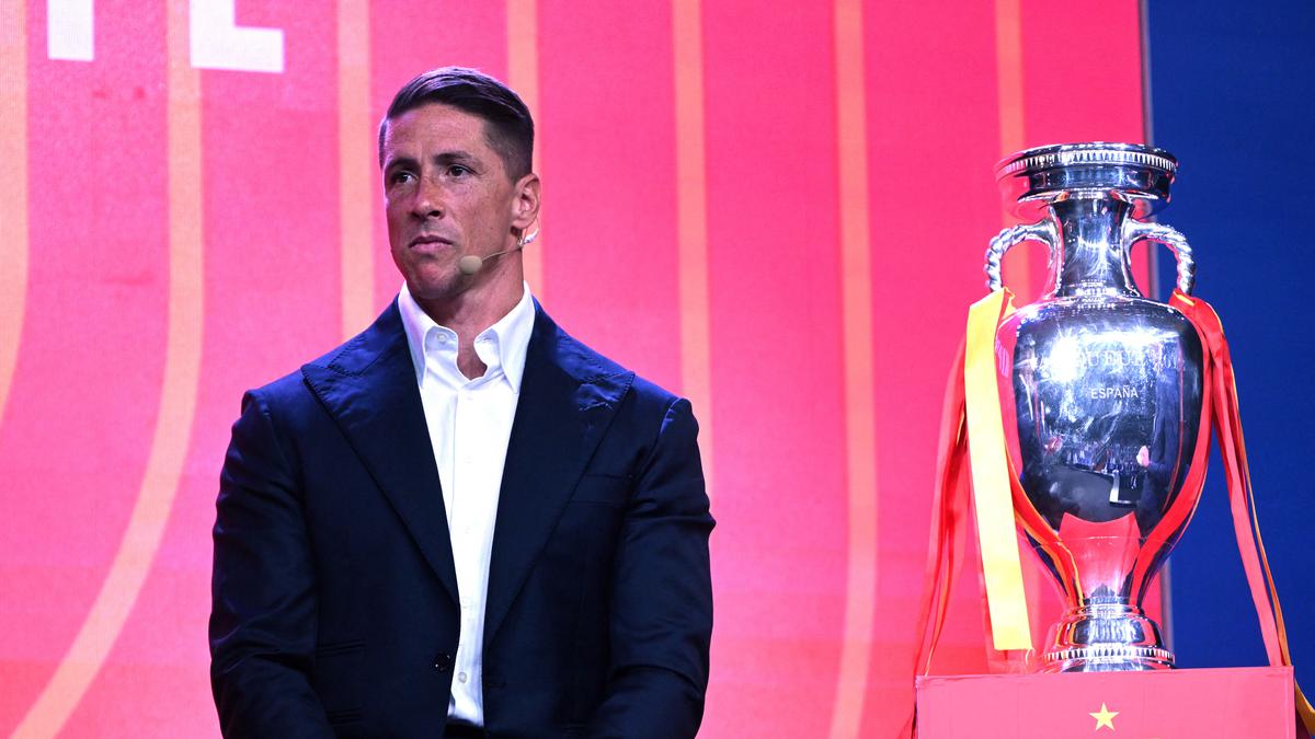 Best XI Versi Fernando Torres: Duet Bareng David Villa di Lini Serang ...