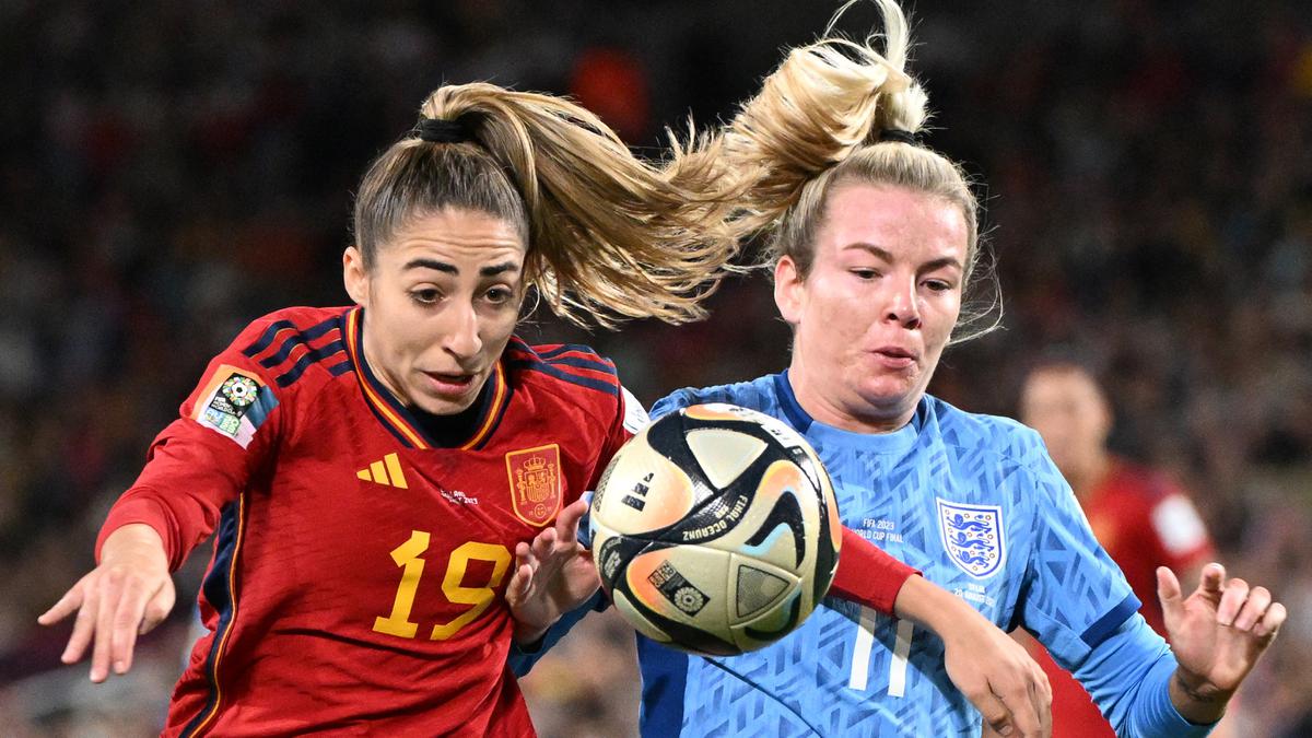Bekuk Inggris, Spanyol Torehkan Sejarah Juarai Piala Dunia Wanita 2023 - Dunia Bola.com