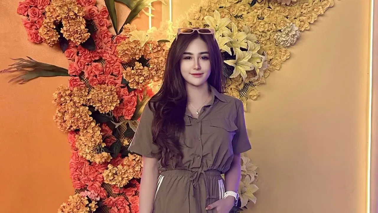 DJ Biddy Rela Putus Kuliah Demi Cita-Cita Menjadi Disc Jockey Ternama - ShowBiz Liputan6.com