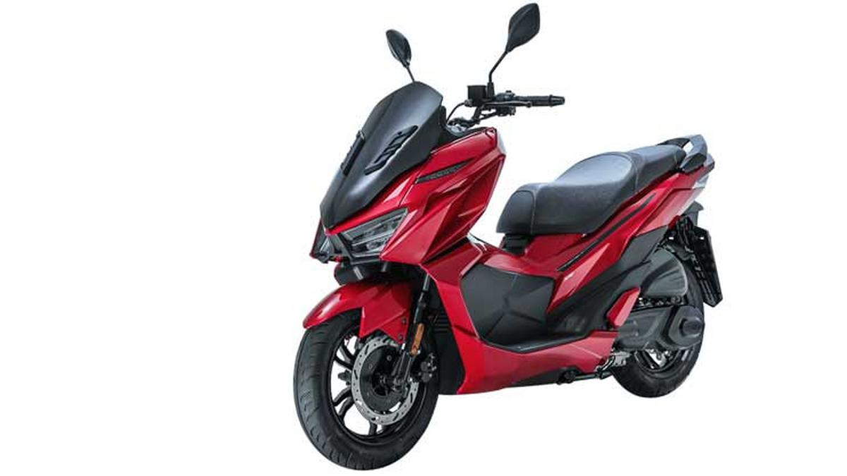 SYM Resmi Luncurkan Motor Penantang Yamaha NMax dan Honda ADV150 ...