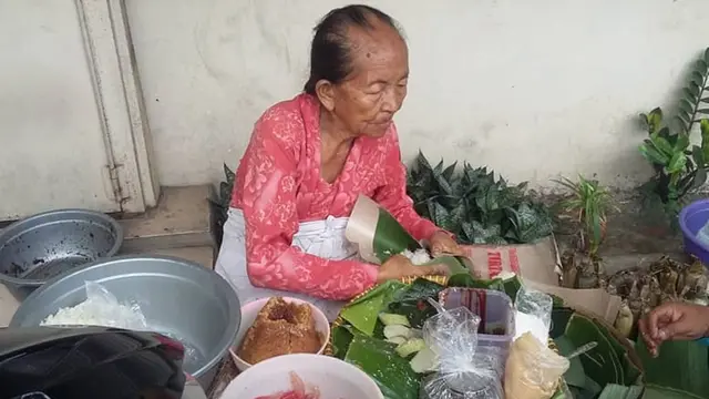 Mengenal Lupis Mbah Satinem, Kuliner Legendaris di Jogja - Regional Liputan6.com