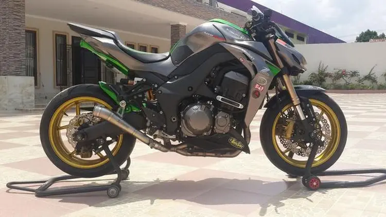 Modifikasi Moge Kawasaki Z1000 - Galeri Otosia.com