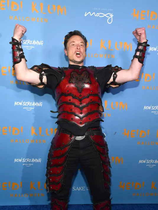 Gaya Elon Musk di Pesta Halloween, Pakai Kostum Seharga Ratusan Juta ...