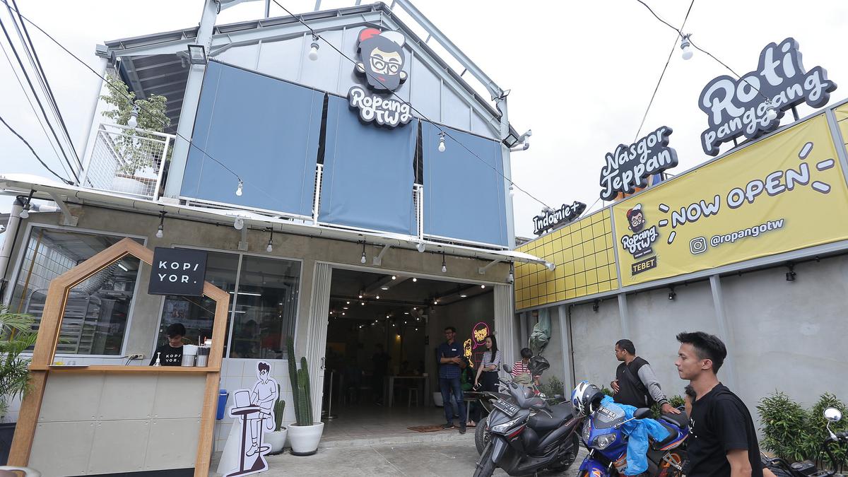 Nongkrong Murah Meriah di Kedai Roti Panggang Handmade Berlantai Dua ...