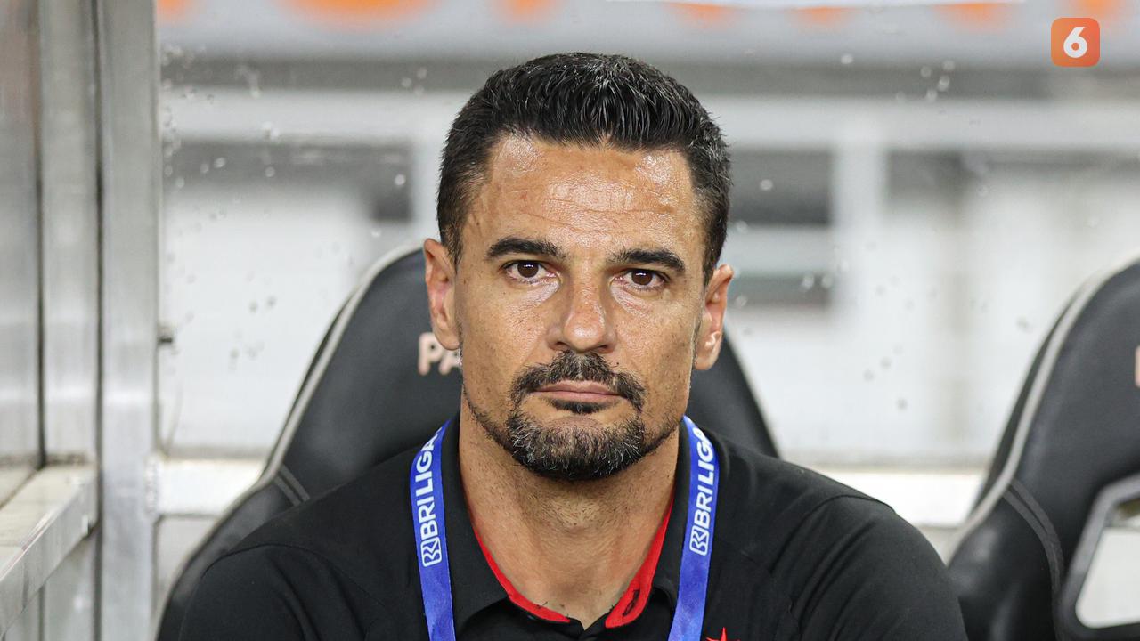 Persija Jakarta Pecat Carlos Pena, Ricky Nelson Jadi Caretaker Hingga ...