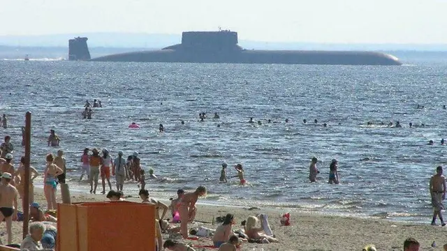 6 Potret Benda Raksasa Muncul di Laut, Bikin Pengidap Megalofobia Panik ...