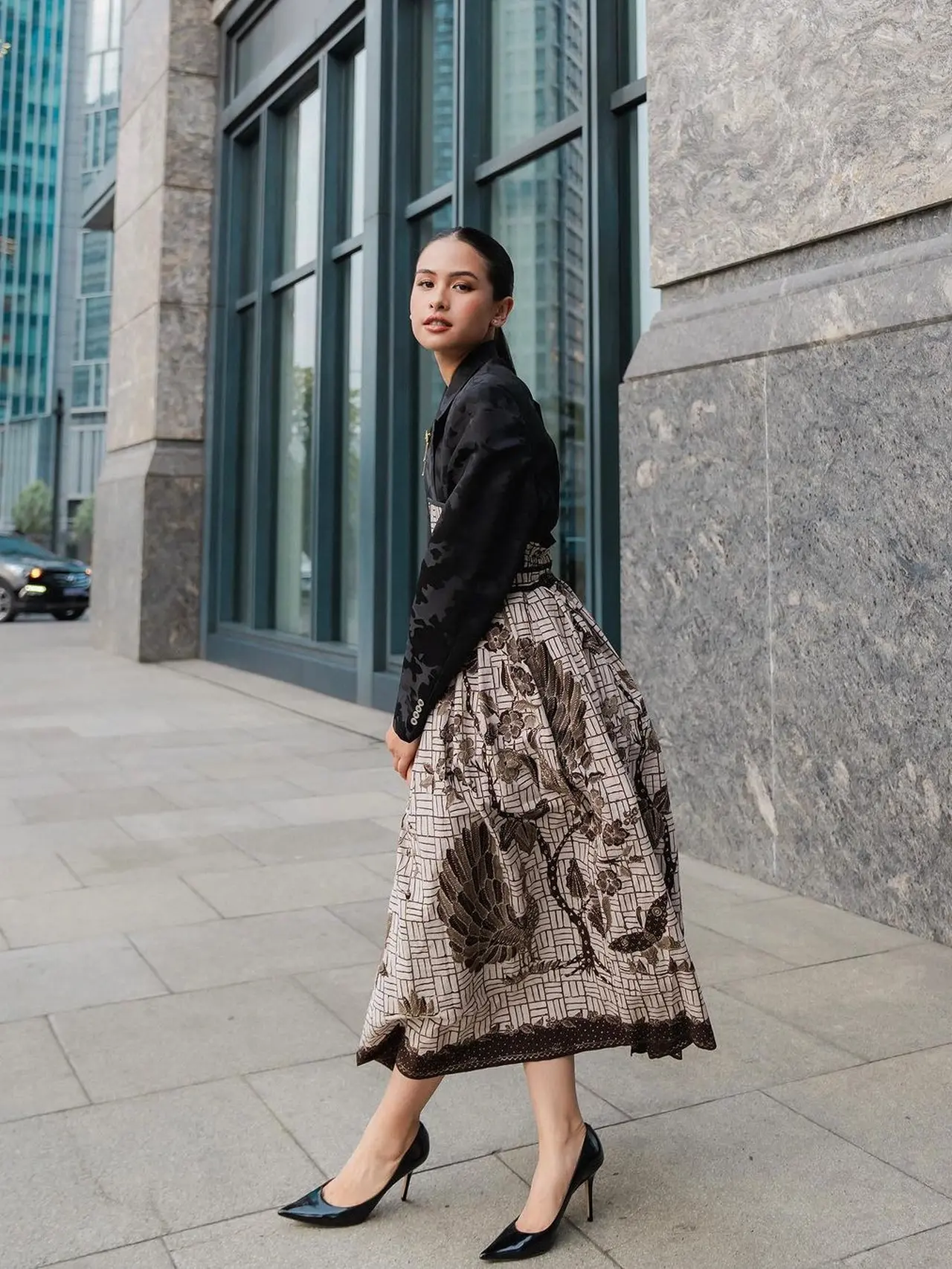 7 Potret Maudy Ayunda Pakai Hanbok Batik, Jadi Juri ASEAN Business ...