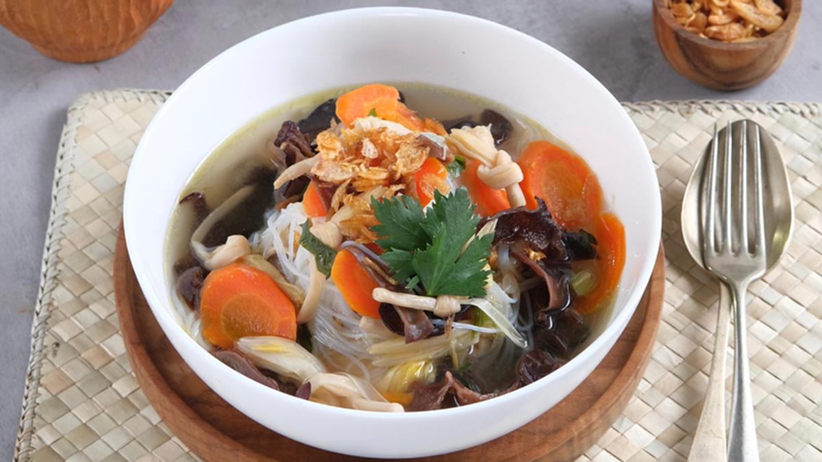 Resep Kimlo Jamur Kuping - Food Fimela.com