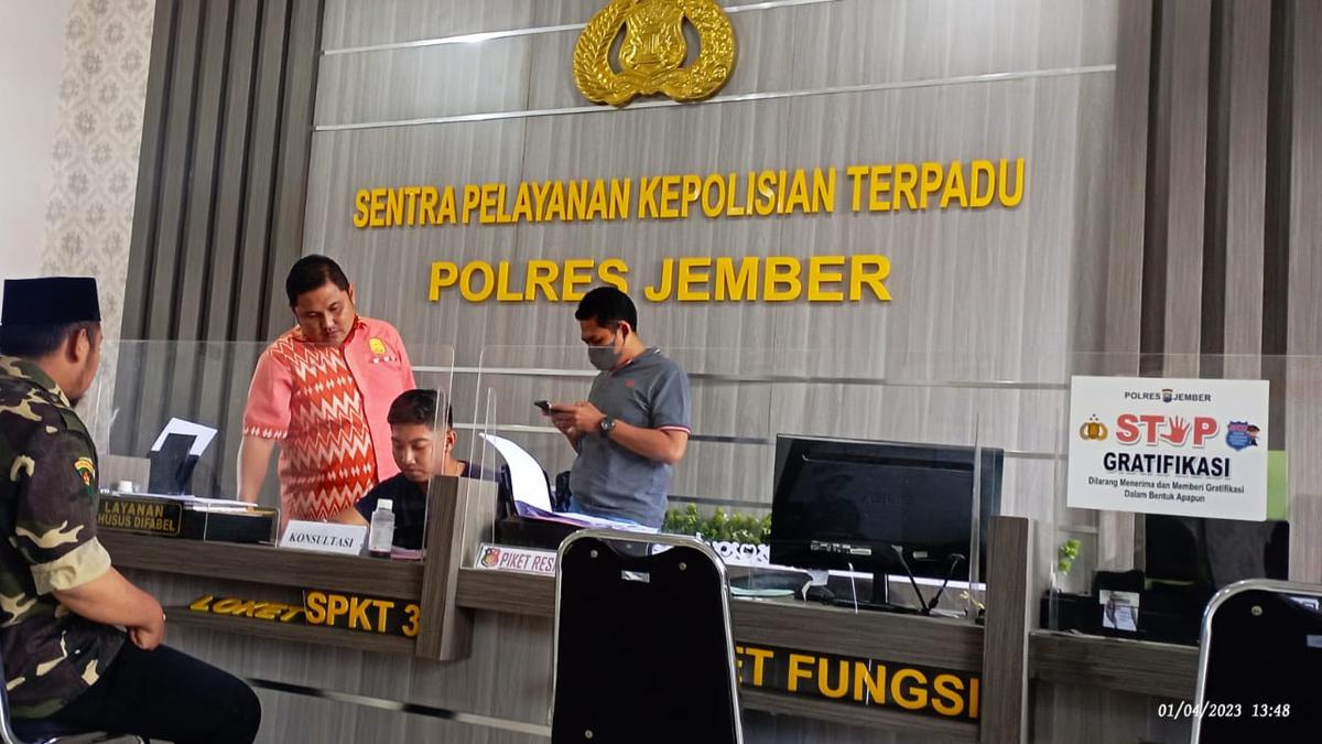 Kader Dikeroyok Hingga Masuk Rumah Sakit, Ansor Jember Geruduk Mapolres - Surabaya Liputan6.com