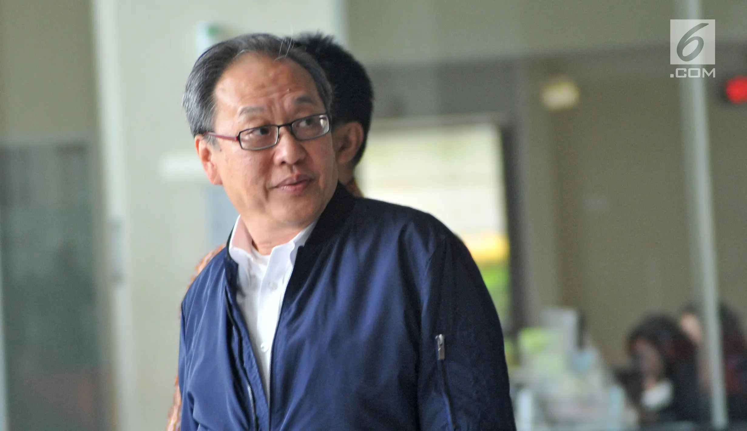 FOTO: Penuhi Panggilan, Tersangka Baru Korupsi E-KTP Made Oka Masagung ...