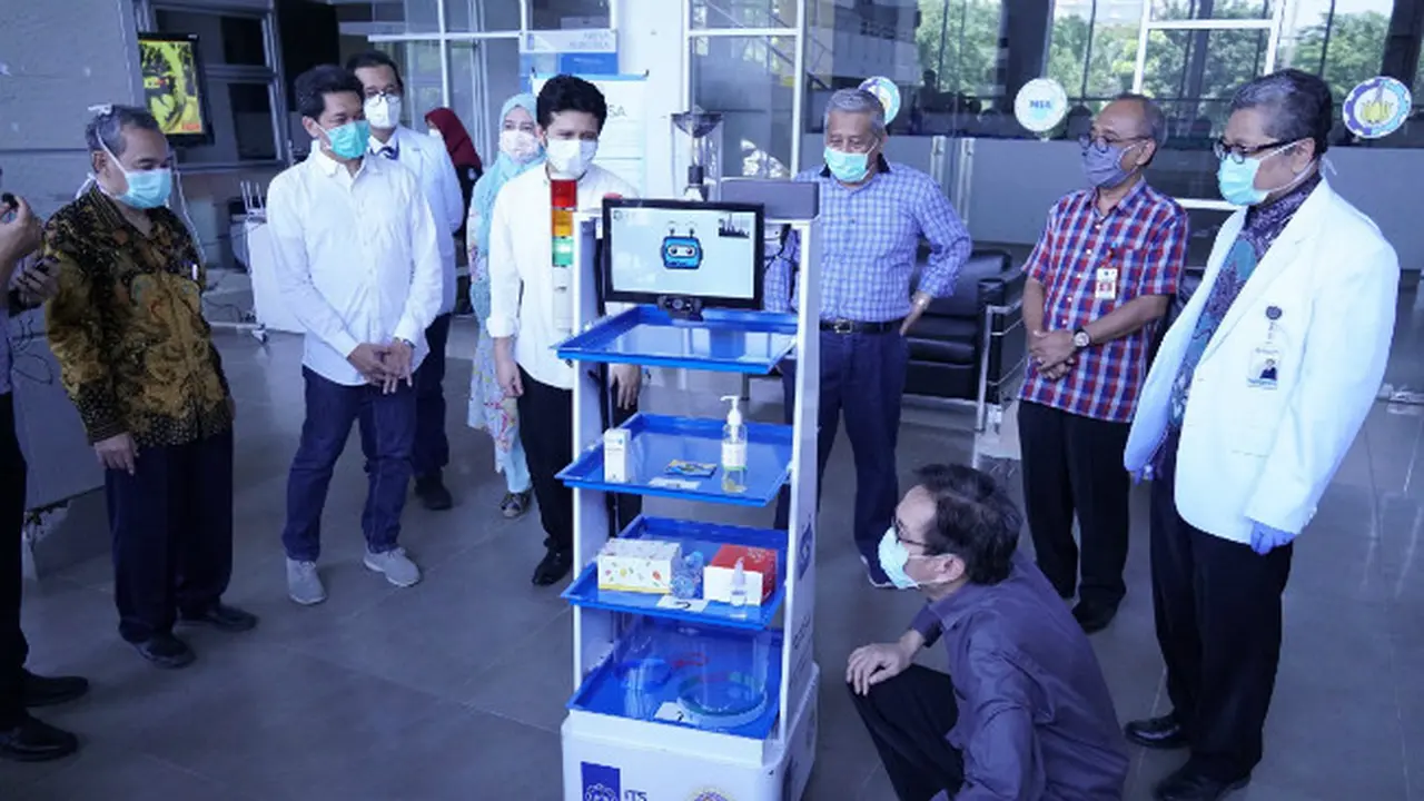 Mengenal RAISA, Robot Pelayan Pasien COVID-19 Karya ITS dan RS Unair ...