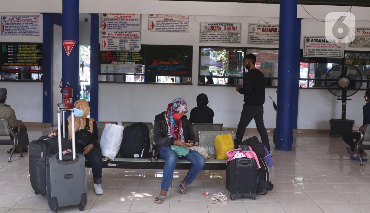 FOTO: Aktivitas Terminal Poris Pelawad Kembali Ramai - Foto Liputan6.com