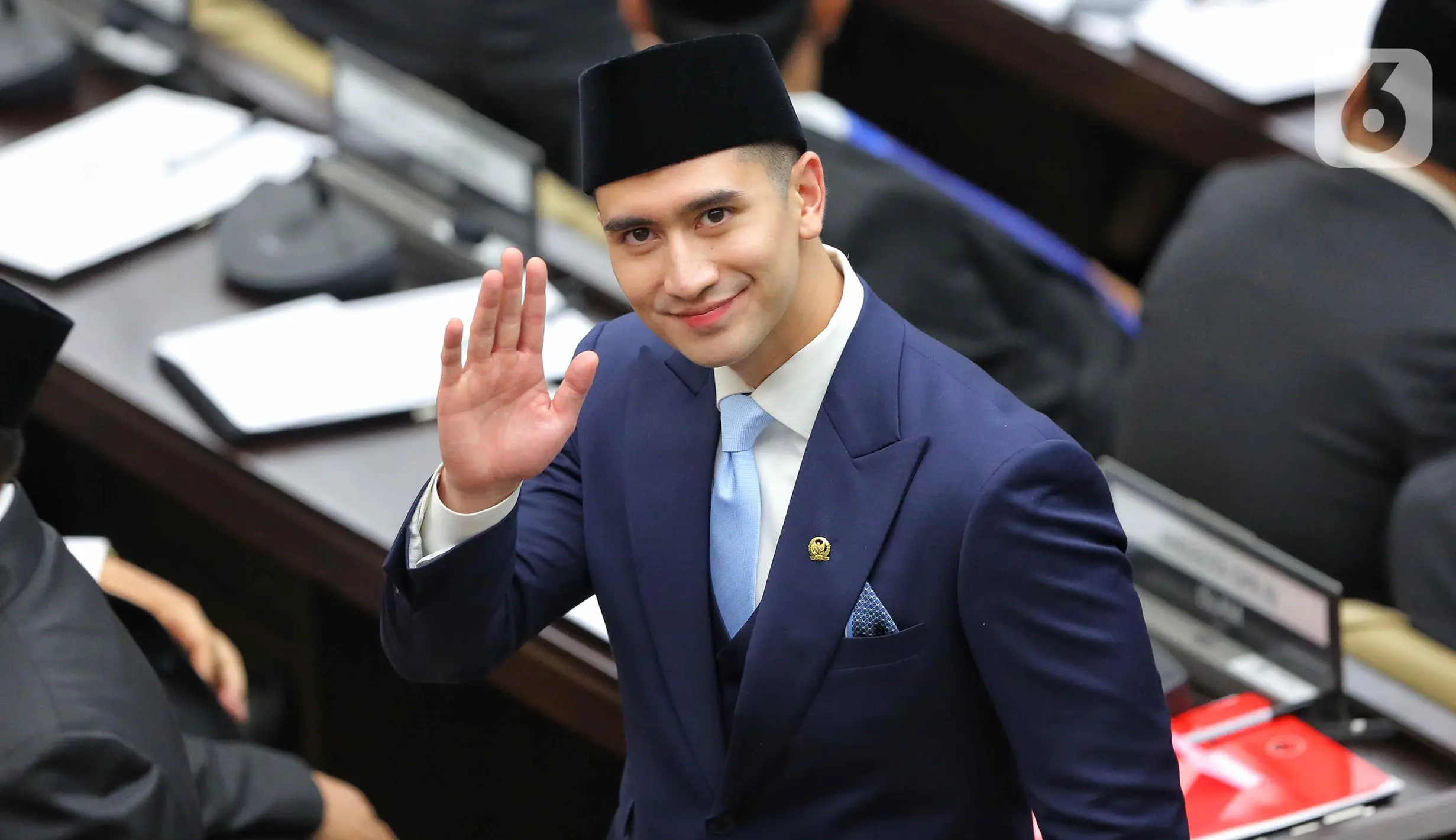 Potret Deretan Selebritis yang Resmi Dilantik Menjadi Anggota DPR RI ...