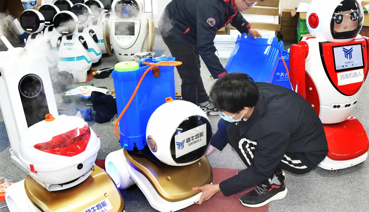 FOTO: China Gunakan Robot untuk Bantu Atasi Virus Corona - Foto ...
